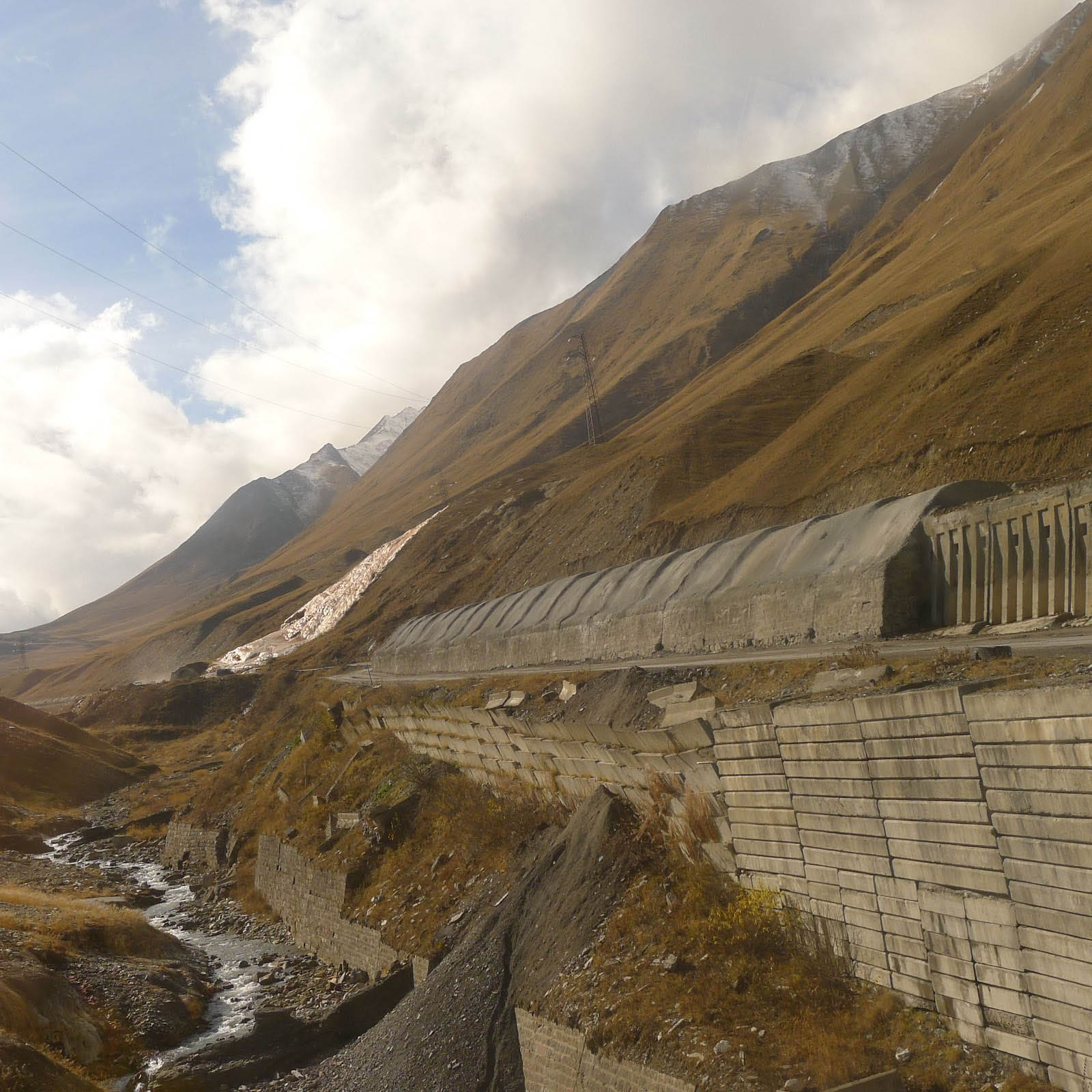 Poemas del río Wang: On the Georgian military road