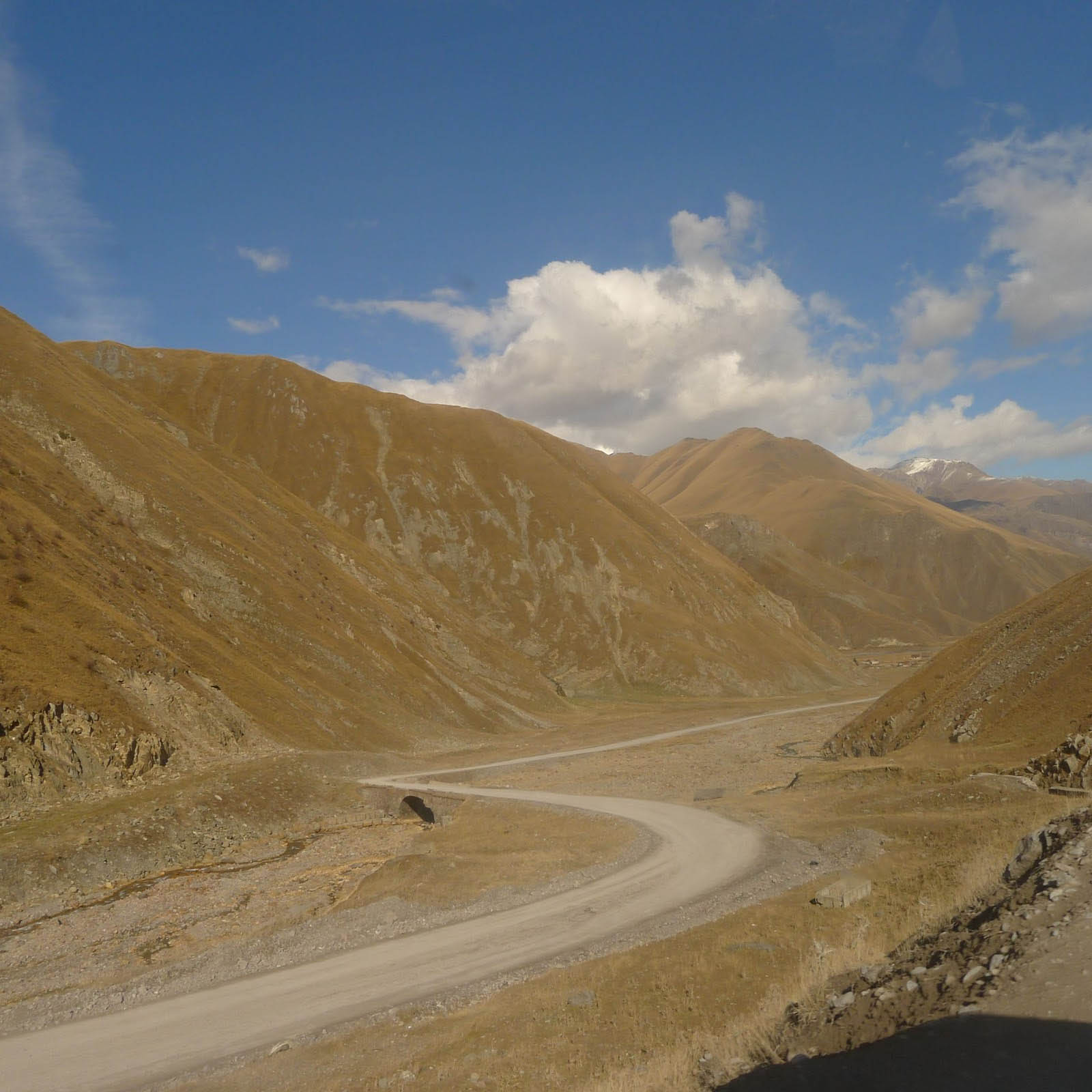 Poemas del río Wang: Sur la route militaire géorgienne