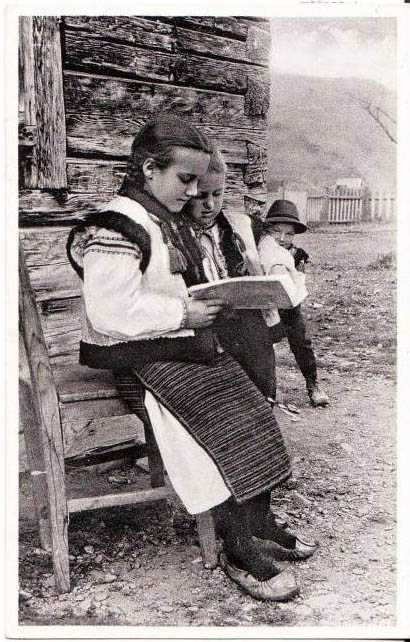 Poemas del río Wang: The Hutsul Republic